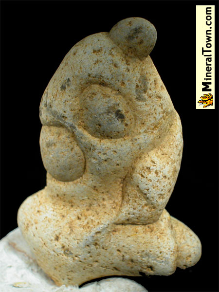 Opal variety Menilite. Opals Photo Gallery at MineralTown.com